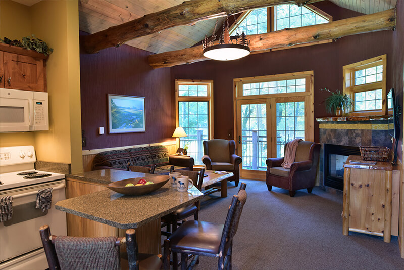 3 Bedroom Golf Course Cabin | Wilderness Resort Wisconsin Dells