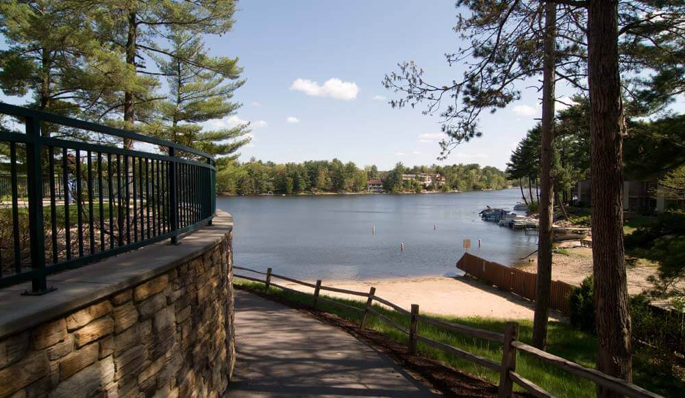 2 Bedroom Lake Condo | Wilderness on the Lake Wisconsin Dells