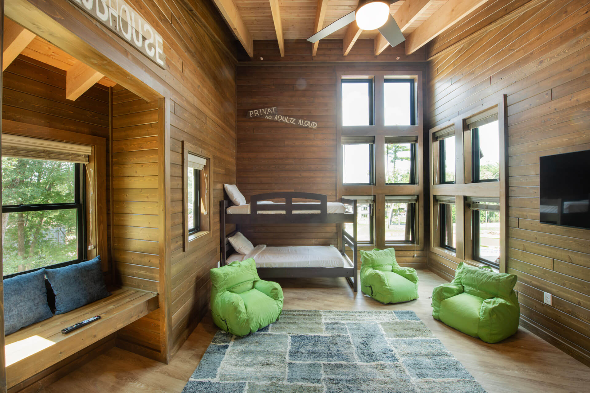 5 Bedroom Treehouse Cabin - Wilderness Resort