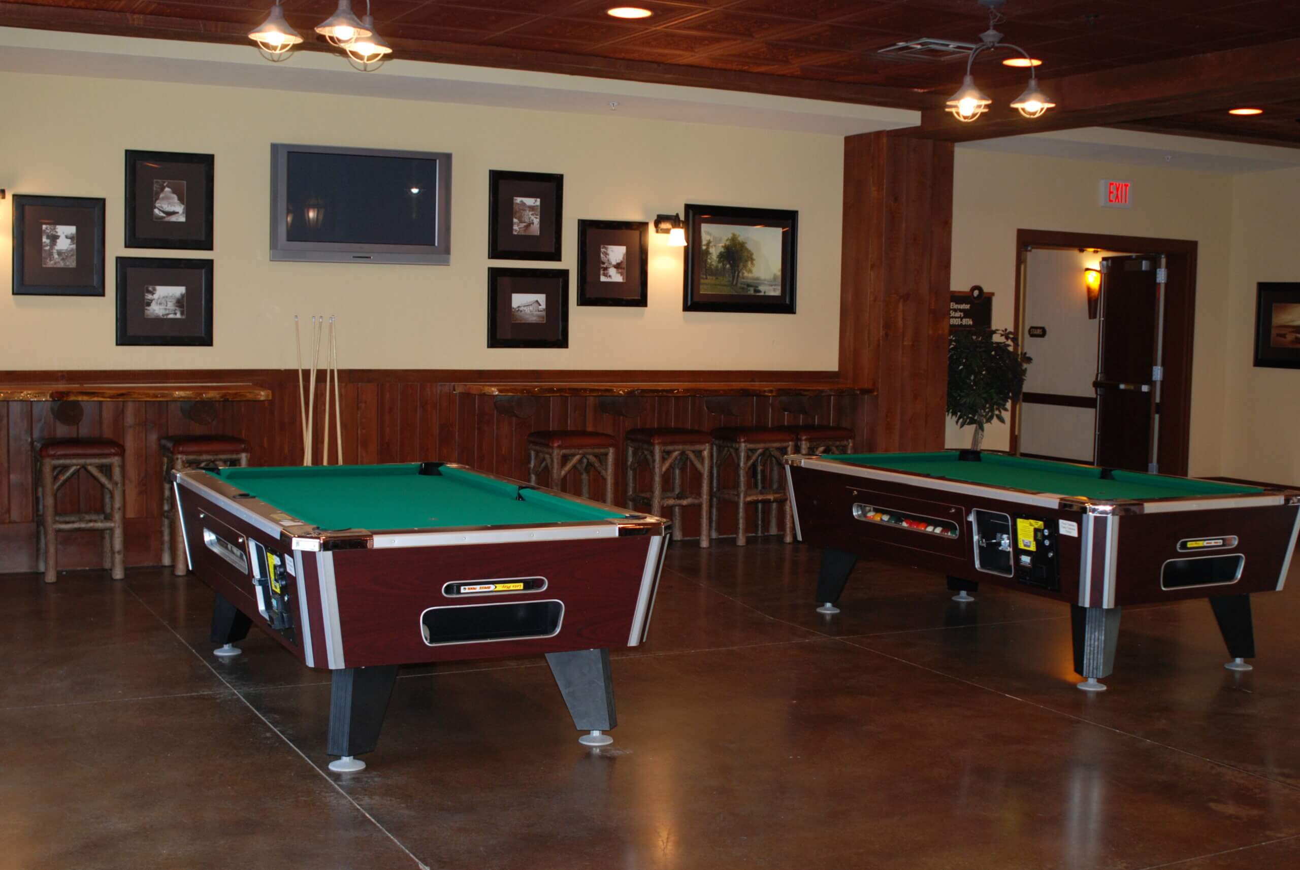 CANYON RIDGE TAP ROOM RENTAL - Wilderness Resort