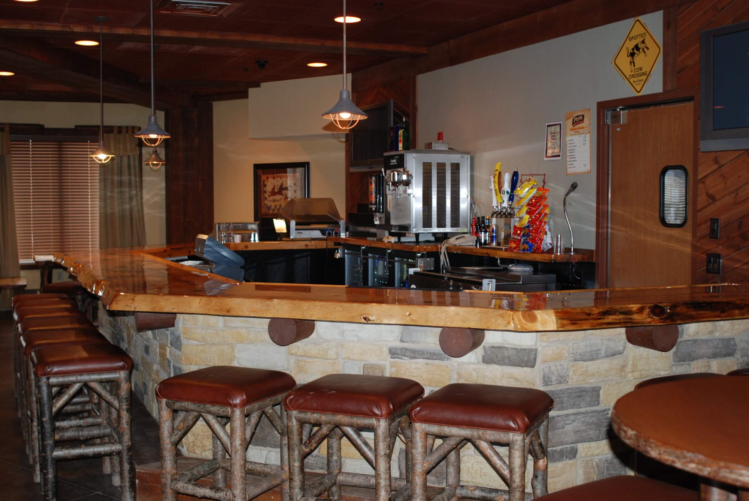 CANYON RIDGE TAP ROOM RENTAL - Wilderness Resort