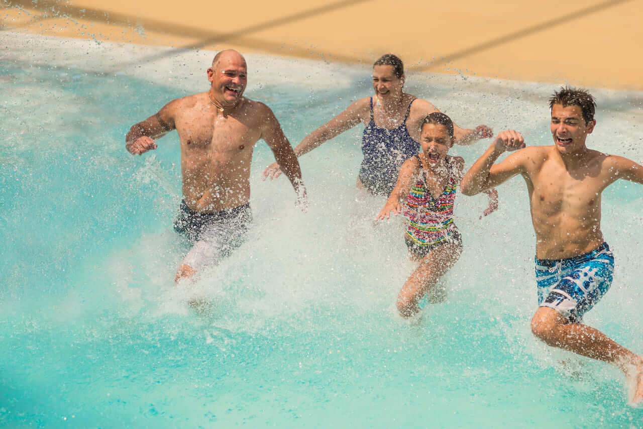 Wild WaterDome indoor water park | Wilderness Resort Wisconsin Dells